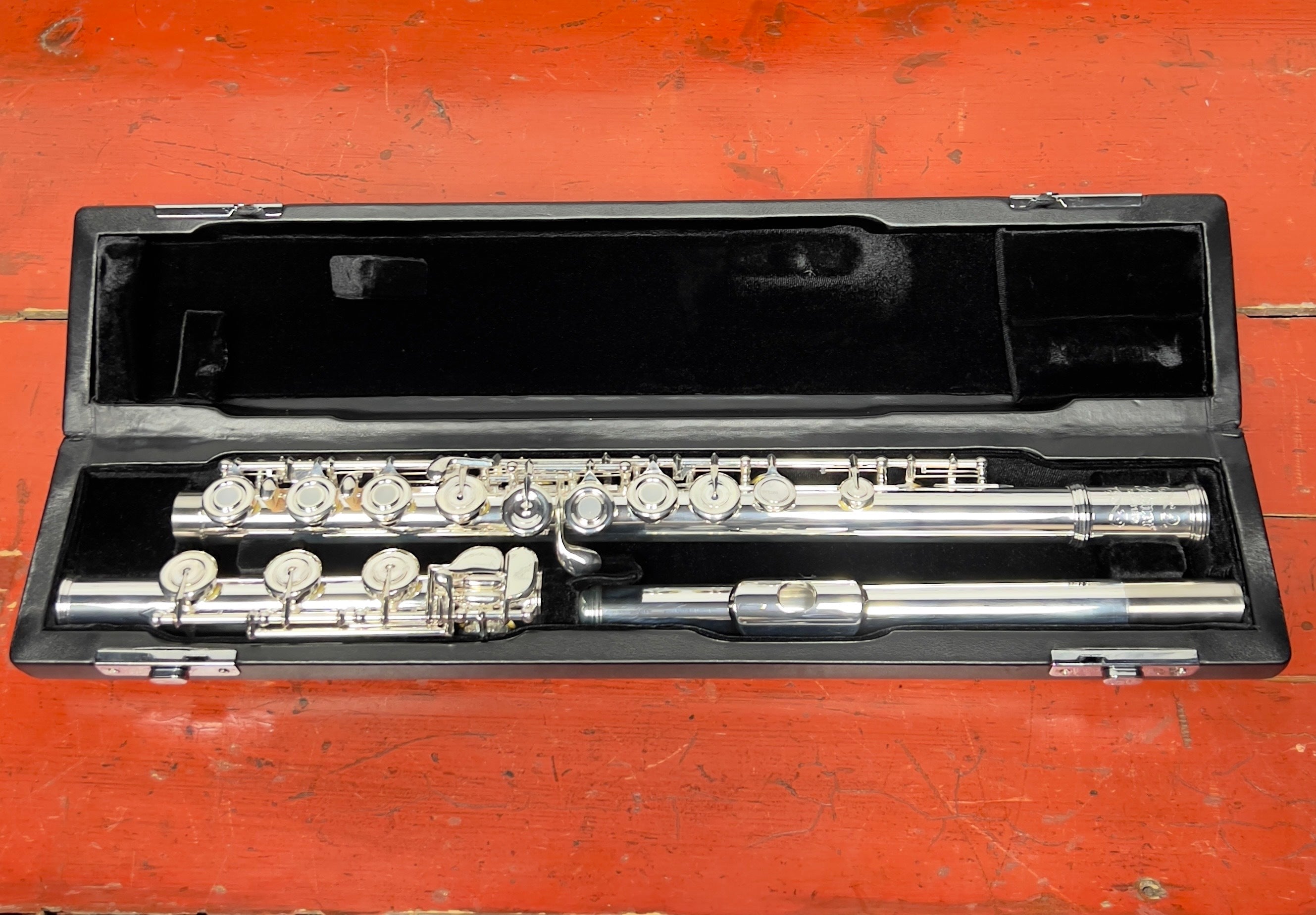 How to Care for Your Flute – The Mighty Quinn Brass and Winds